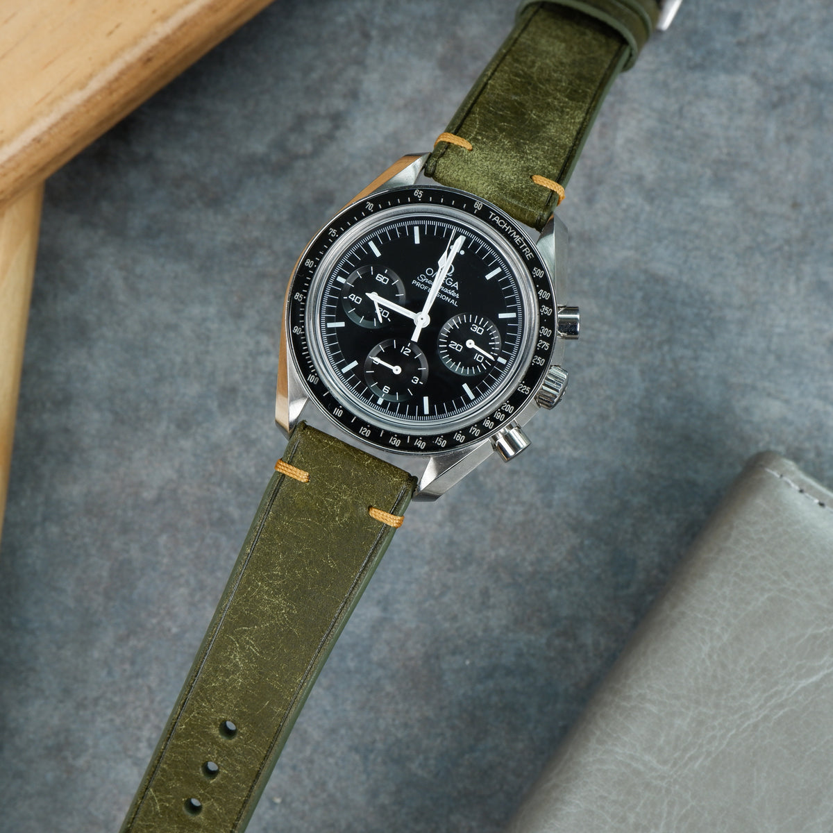 Omega Speedmaster Moonwatch Straps - Minimalist Diablo Olive – Liger Straps