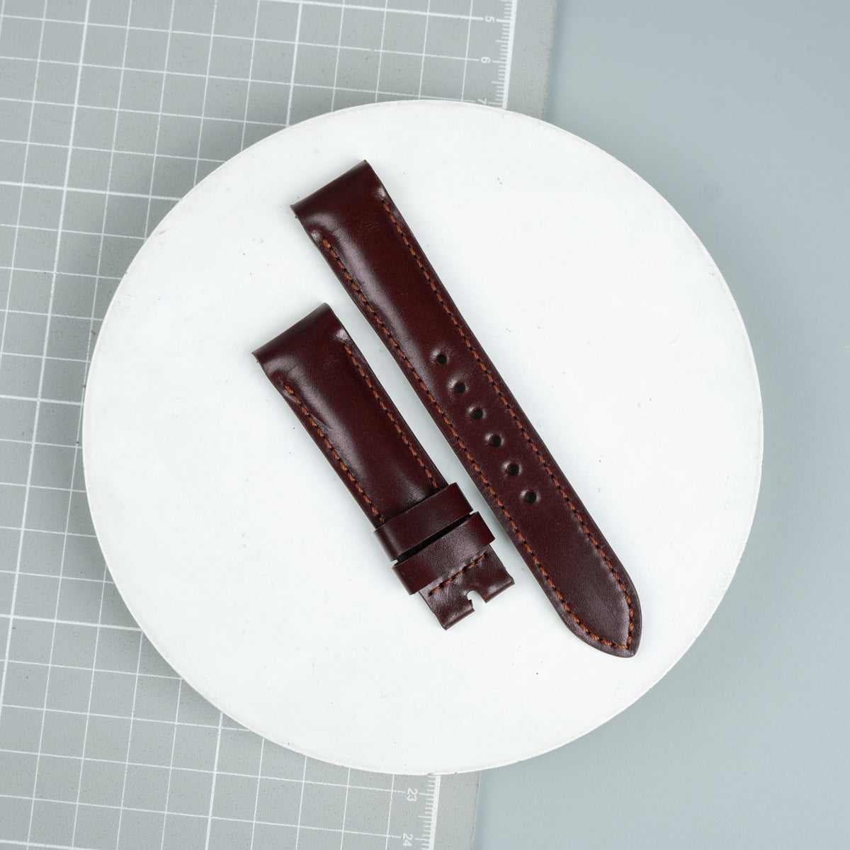 Curved End Straps - Cordovan Bordeaux – Liger Straps