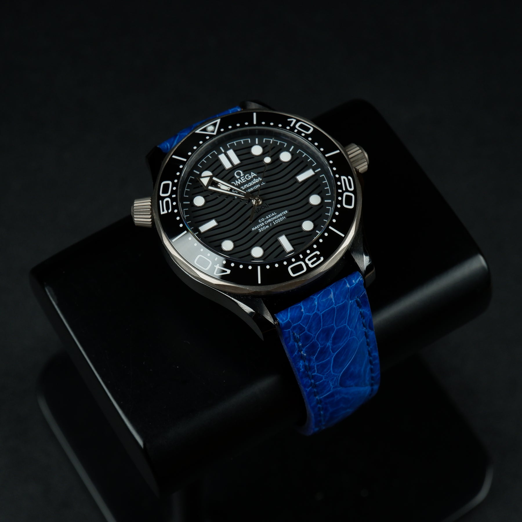 Omega Seamaster Diver 300m Straps - Ostrich Leg Blue Batman – Liger Straps