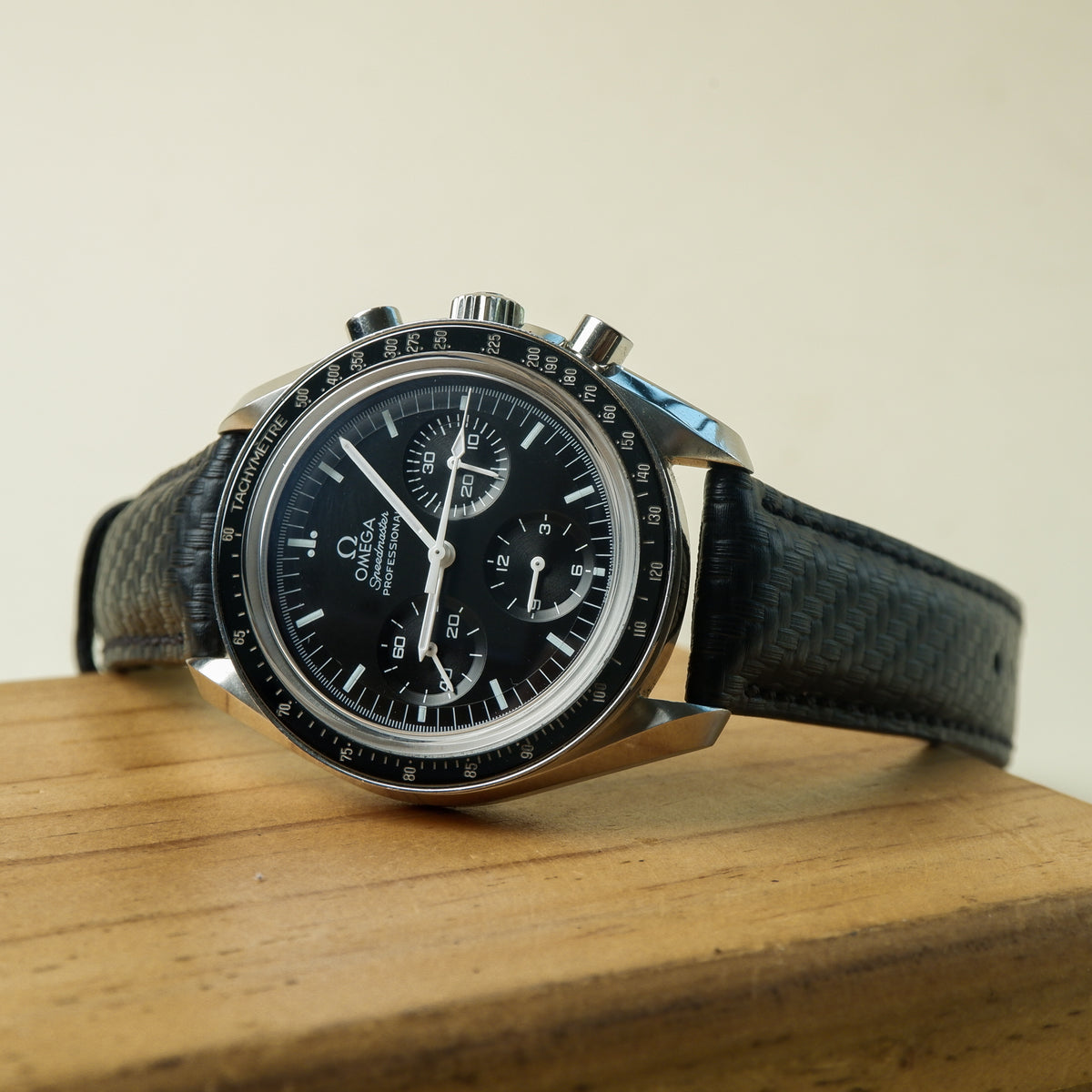 Omega Speedmaster Moonwatch - Carbon Fiber – Liger Straps