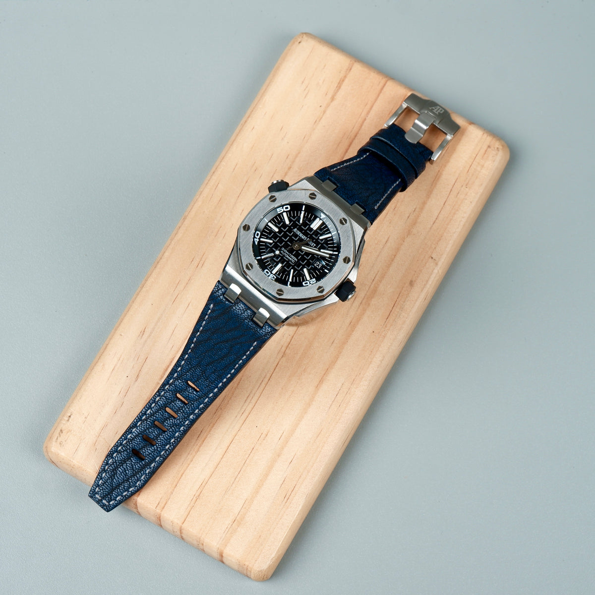 AP ROO Diver Straps - AP Elephant Navy Blue – Liger Straps