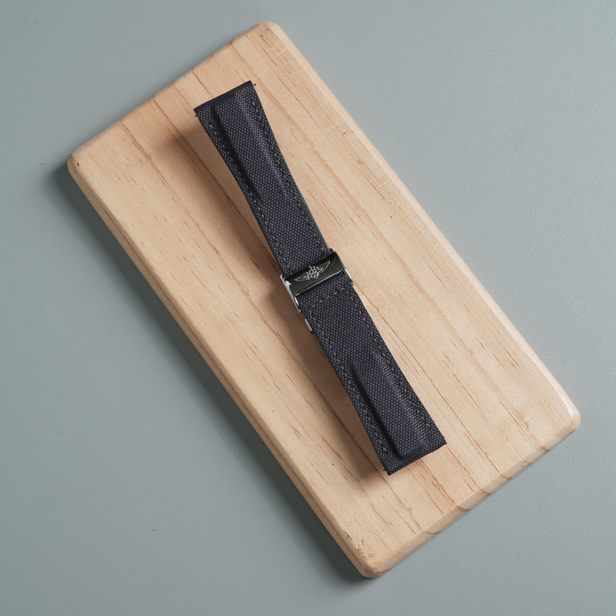 Breitling Navitimer Straps - Canvas Extreme Padded Dark Grey – Liger Straps