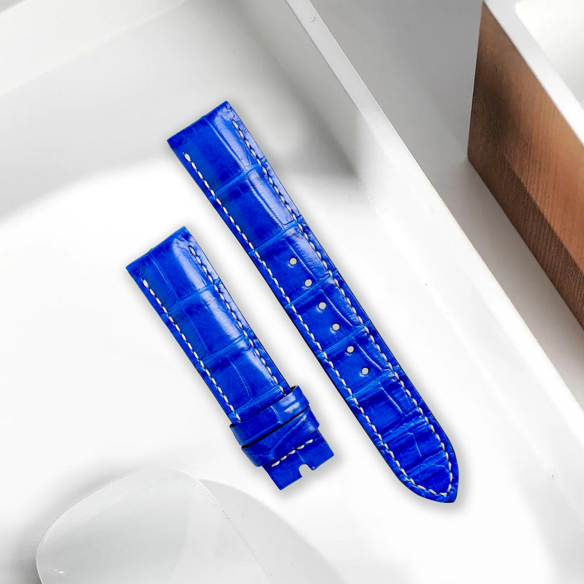 Omega MoonSwatch X Swatch Straps - Croco Blue Batman – Liger Straps